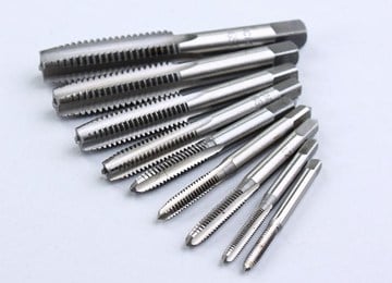 Machuelos – Bearing Bolts & Belts